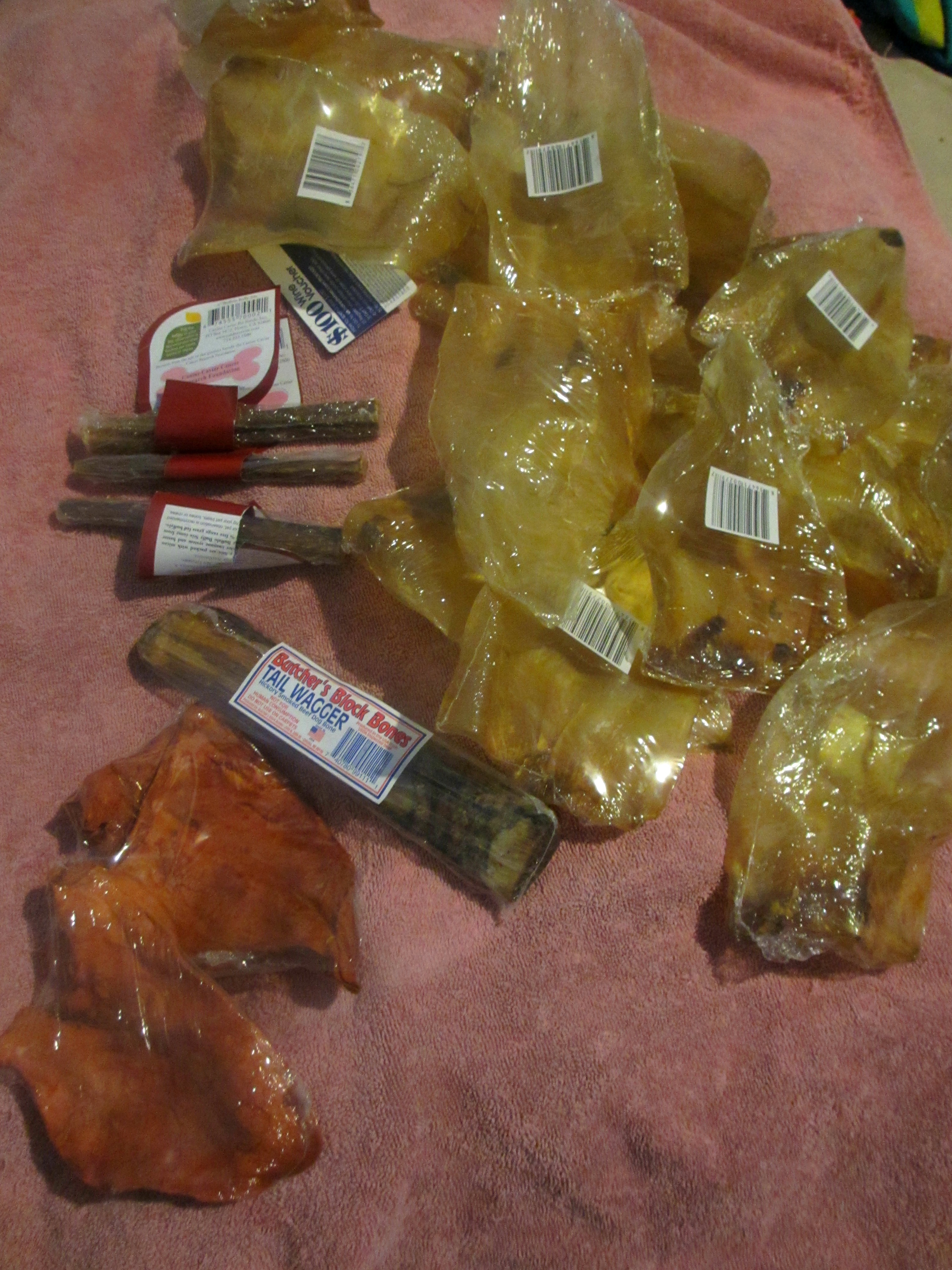 Petflow $17 haul including 26 dog chews! - Frank Loves Beans